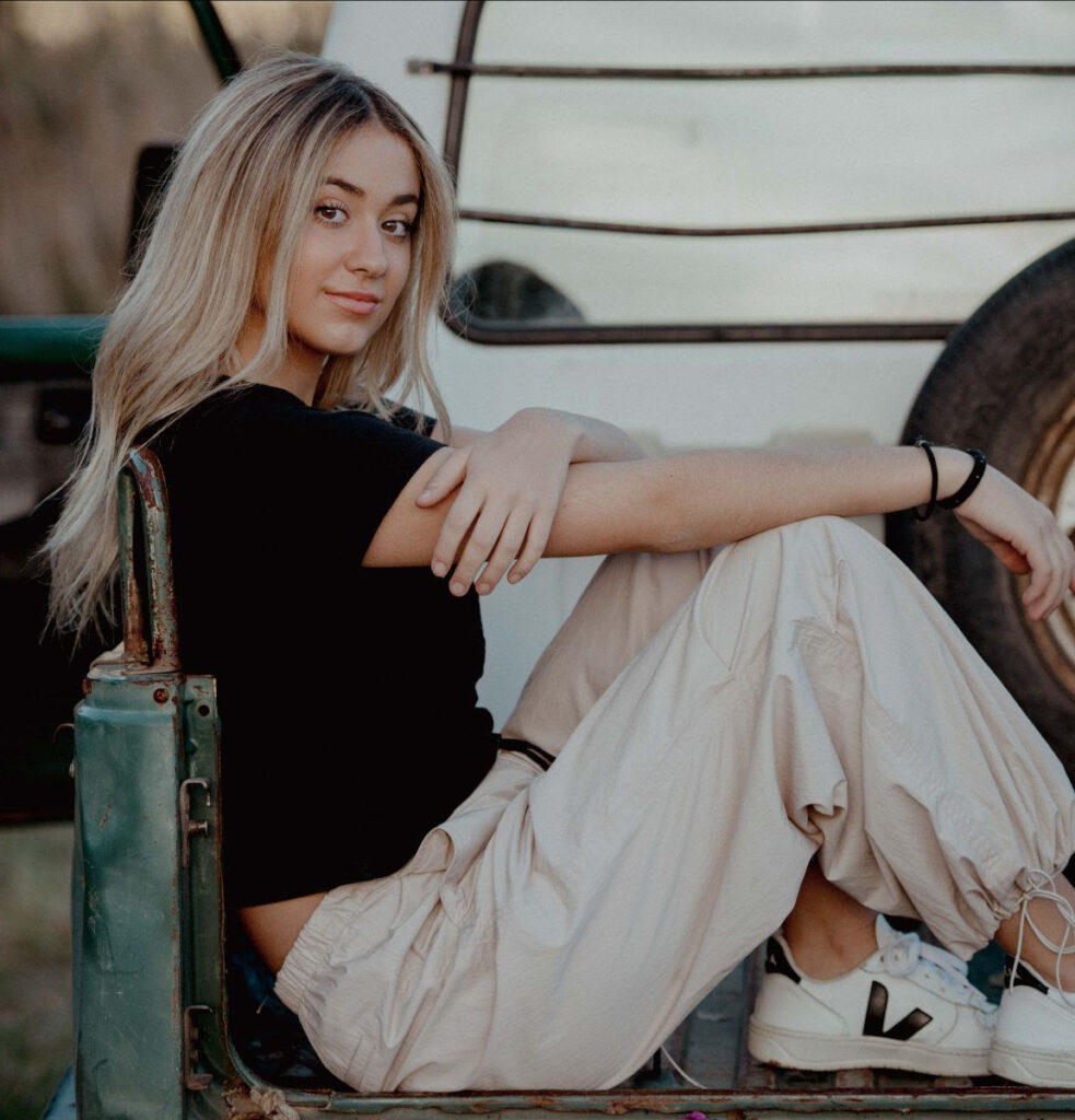 LU DECKER estrena su nuevo single "Eras importante"